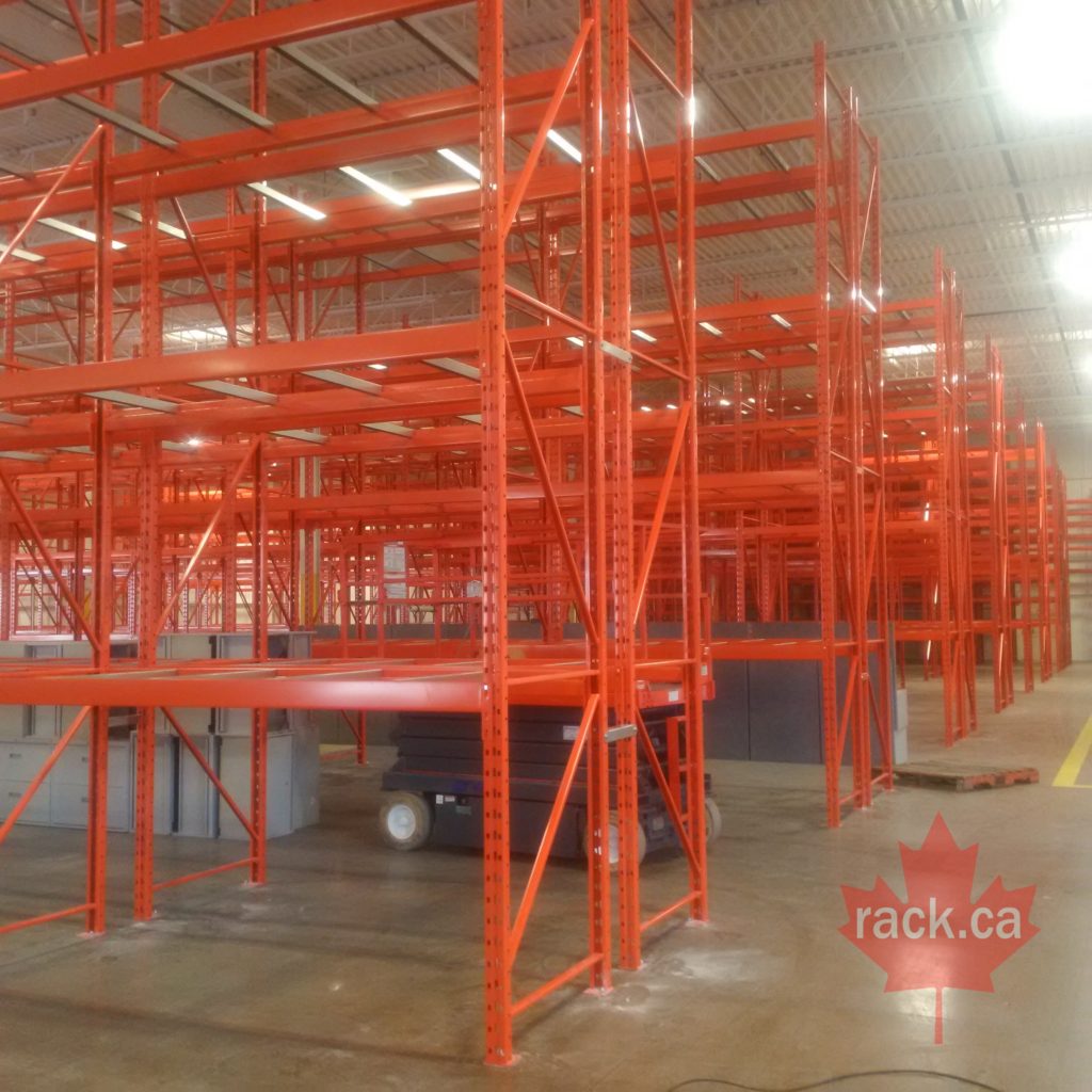 Selective Pallet Racking in Toronto | Pallet Storage Equipments in GTA