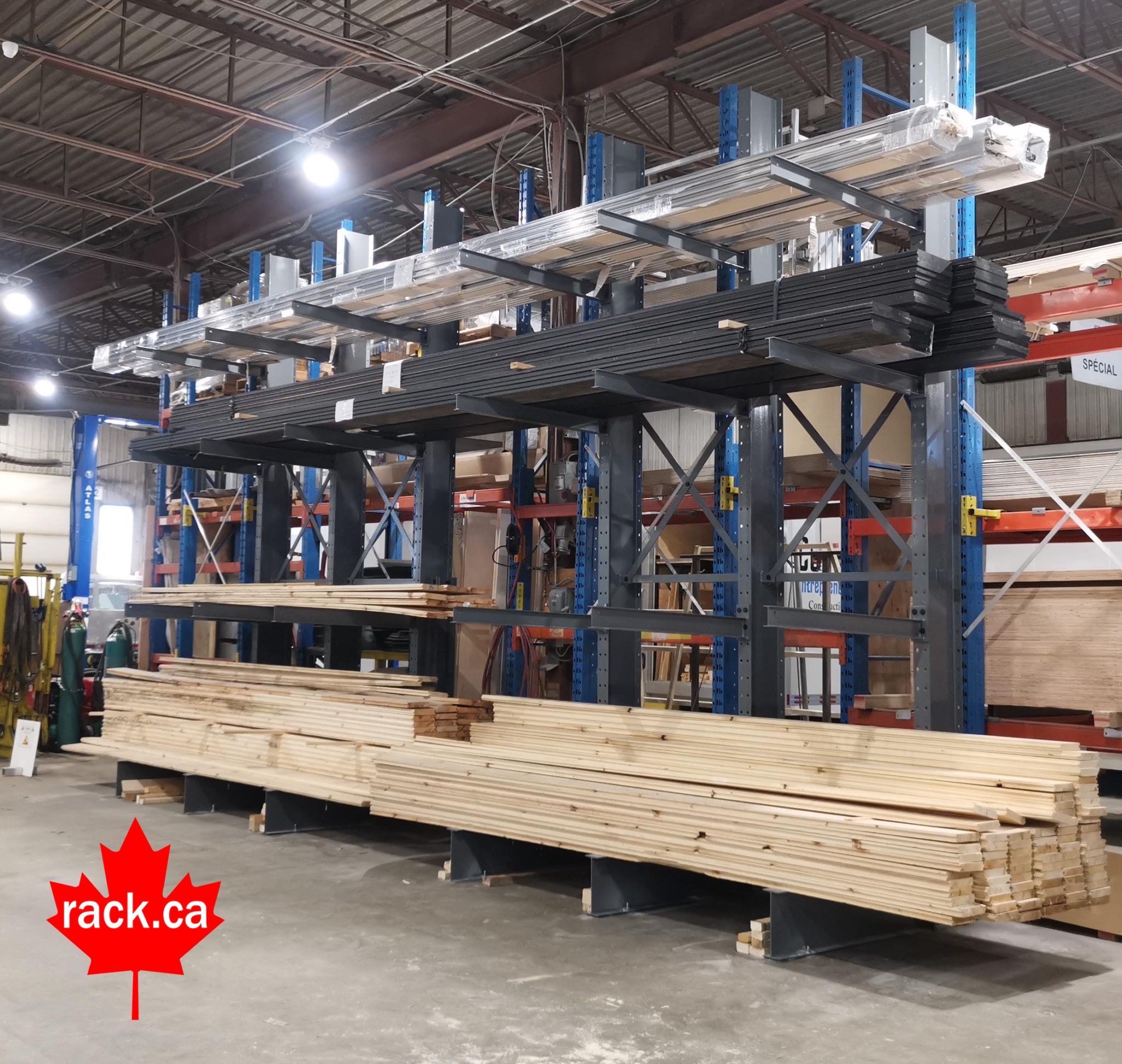 Buyer’s Guide for Cantilever Racking for Warehouses