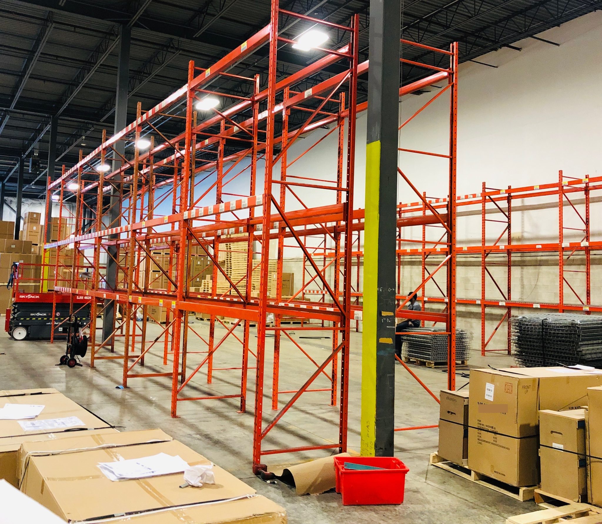 Benefits of Buying a Used Pallet Racking System