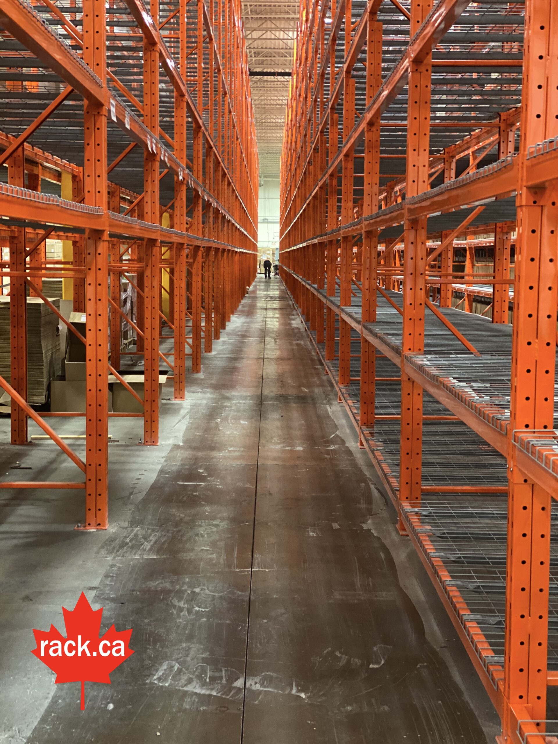 Revolutionize Your Warehouse with Very Narrow Aisle Pallet Racks