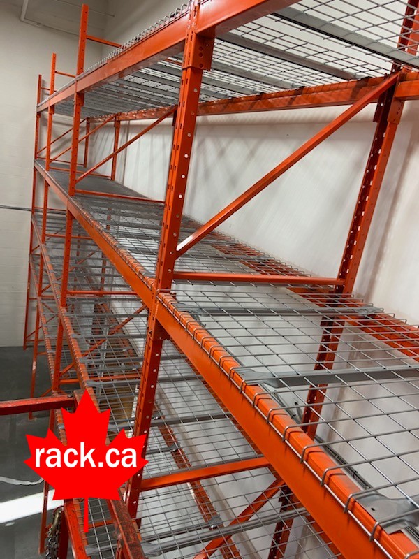 Wire Mesh Decking in Toronto | Wire Mesh Decking Panels