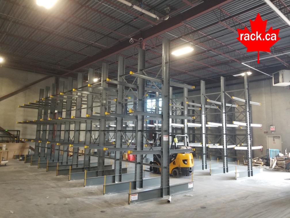 Cantilever Racks for Distribution Centers