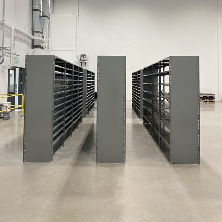 Boltless Shelving vs. Pallet Racking