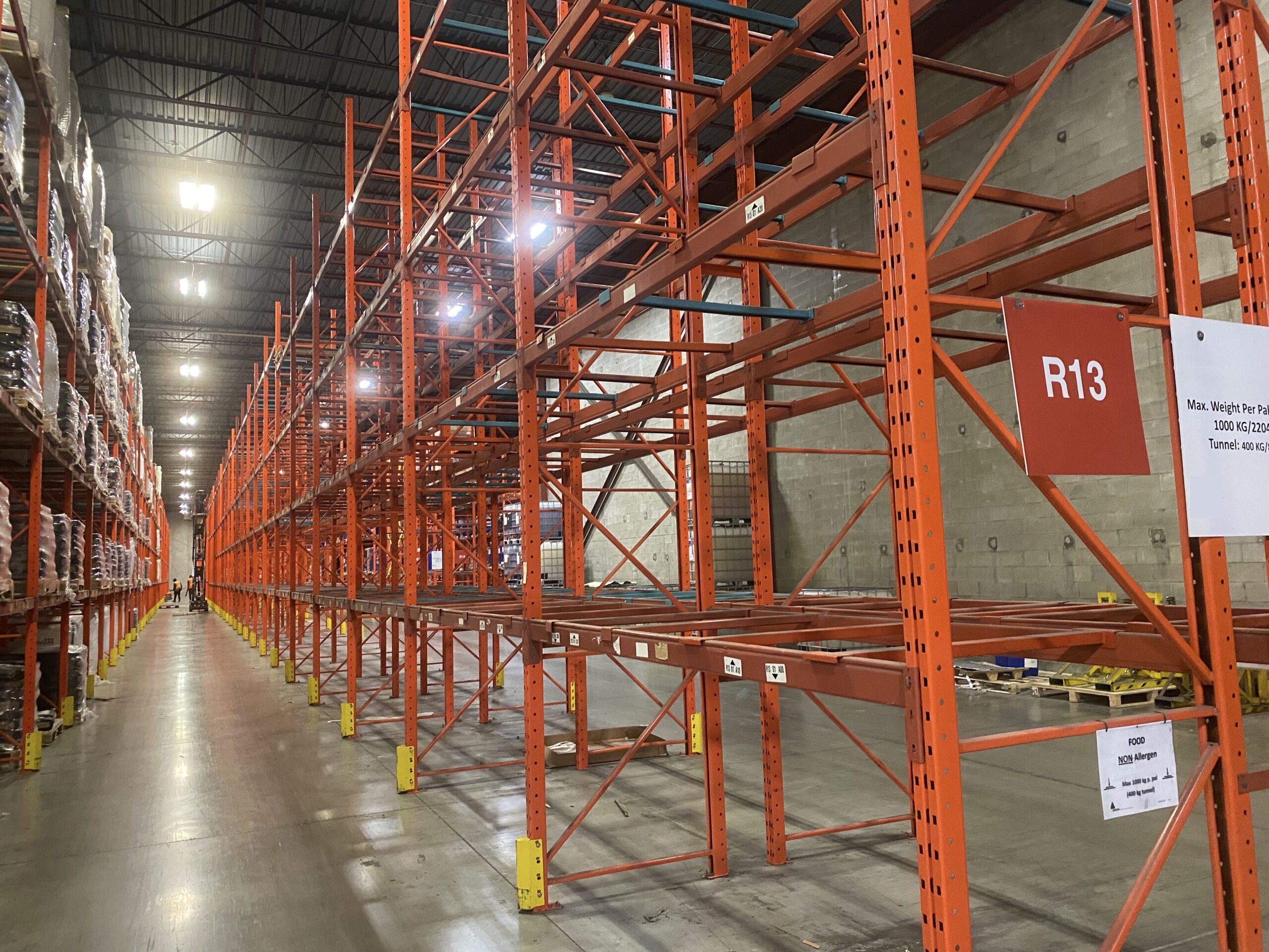 Learn the Differences between Warehouse Racking and Shelving